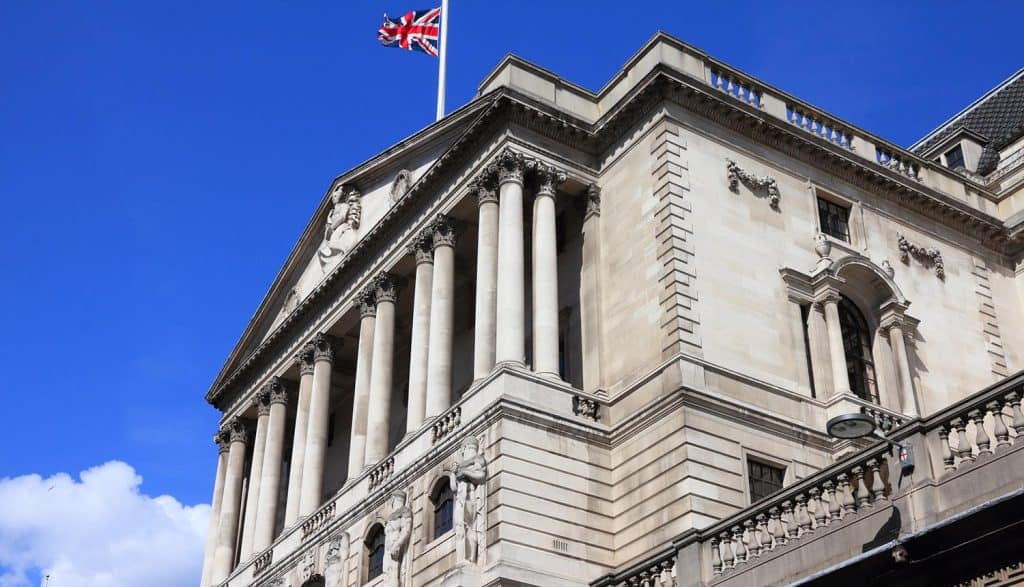 UK Banks Consumers Getting Poor Savings Rates The Fault Of Data