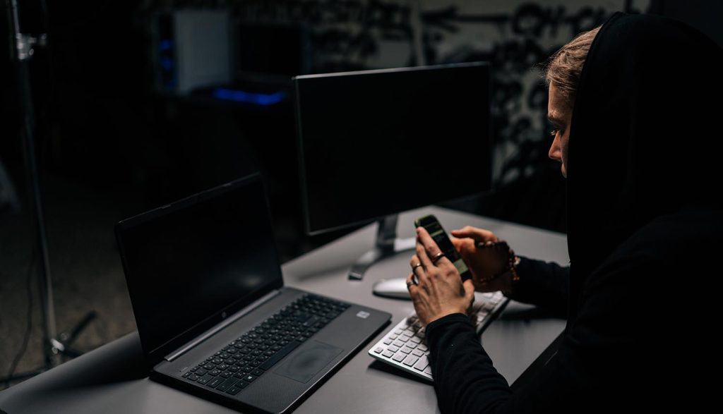 New FCC Rules Look To Thwart SIM Swapping With New Requirements for ...