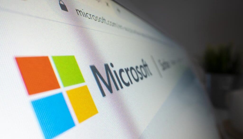 Massive QR Code Phishing Campaign Exploits Microsoft Sway to Steal Credentials, 2FA Codes ...